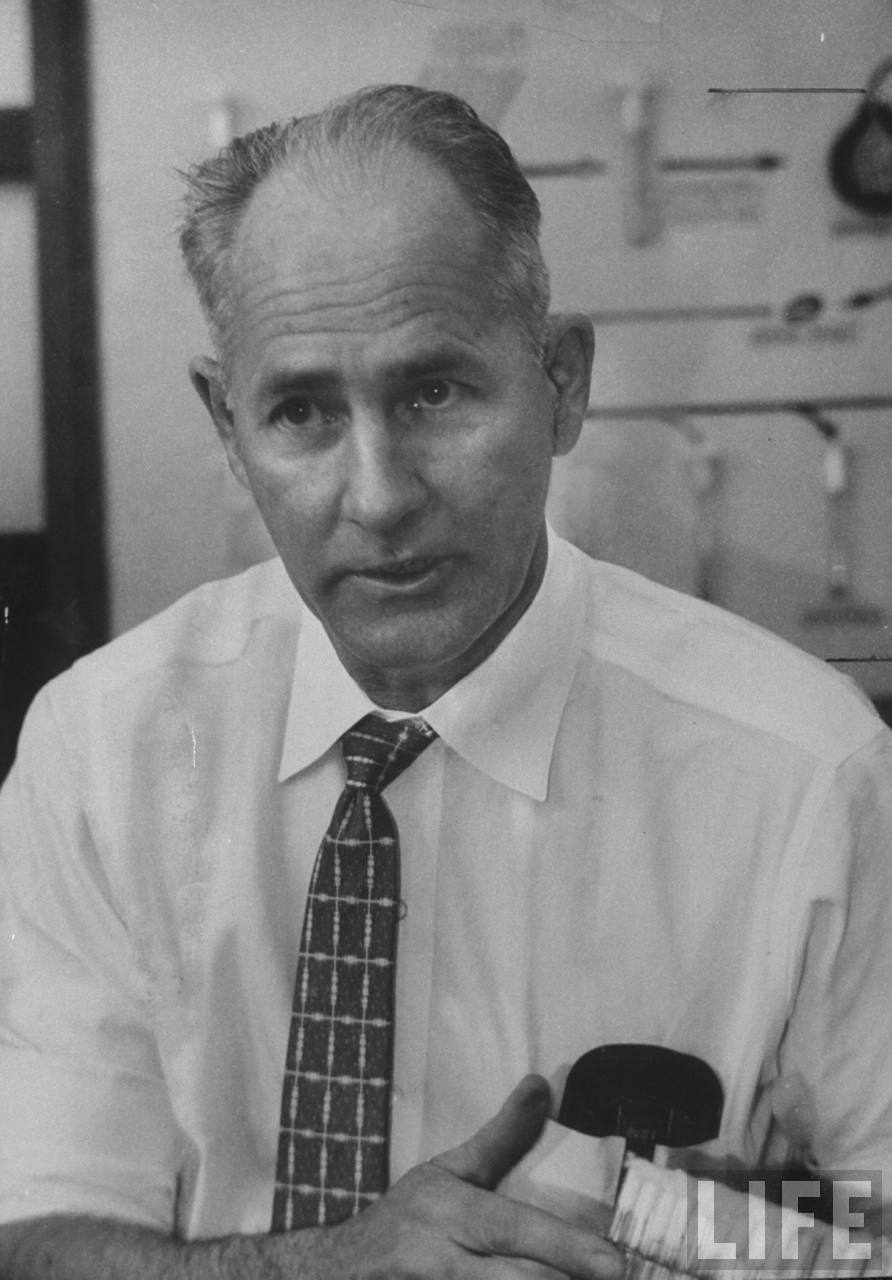 جورج بيدل - المعرفة