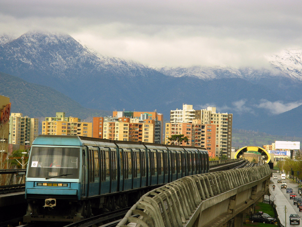 ملف:NS 93, Metro de Santiago.jpg - المعرفة