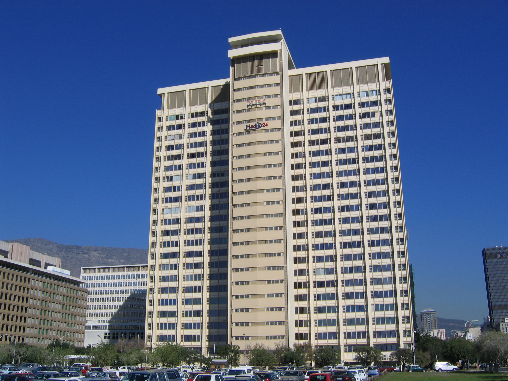 ملف:Naspers Building, Cape Town.jpg - المعرفة