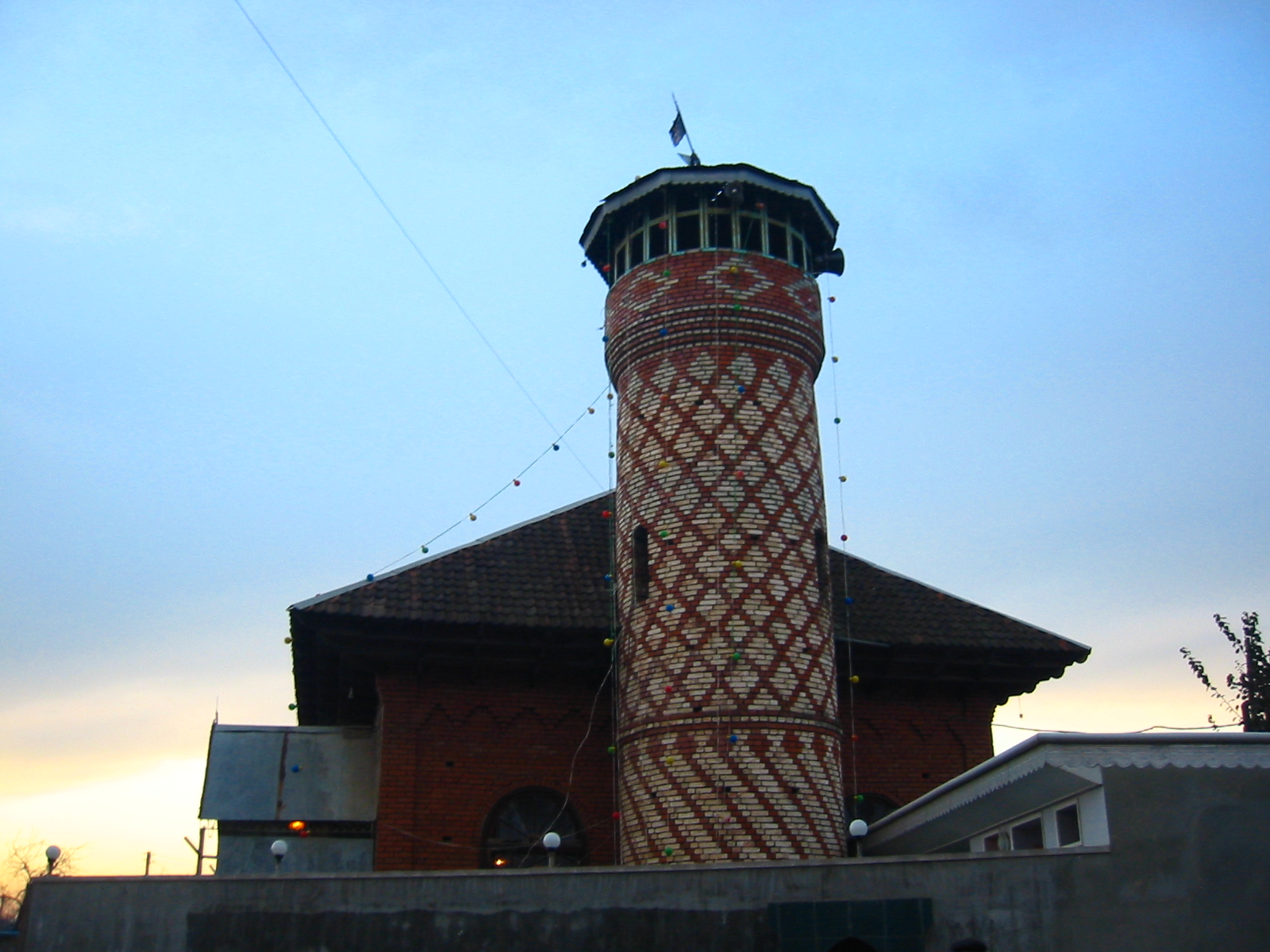 ملف:Lankaran Mosque Lankaran, Azerbaijan.jpg - المعرفة