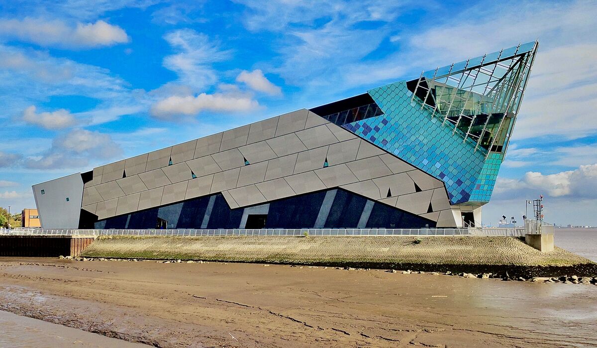ملف:The Deep, Hull, England.jpg - المعرفة