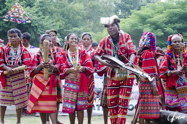 ملف:Bagobo people in the Kadayawan Festival 2016, Philippines.jpg - المعرفة