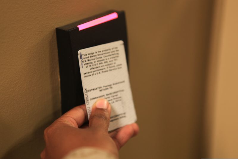 ملف:U. S. Marine Forces Reserve scored a 100 percent on physical ...