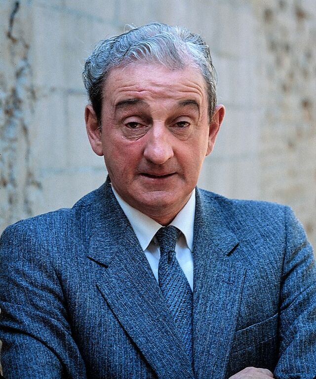 ملف:John B. Keane, Irish playwright, cropped.jpg - المعرفة