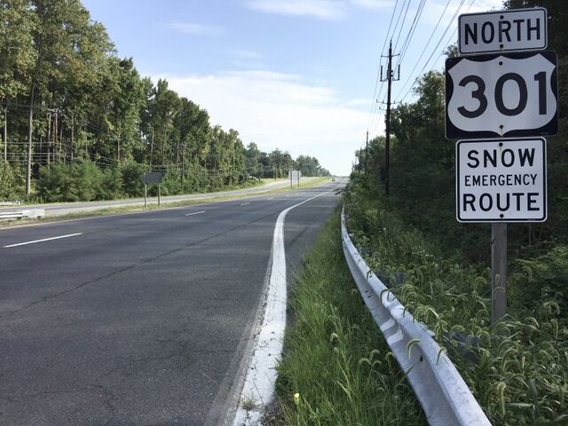 ملف:2016-09-09 10 15 05 View north along U.S. Route 301 (Crain Highway ...