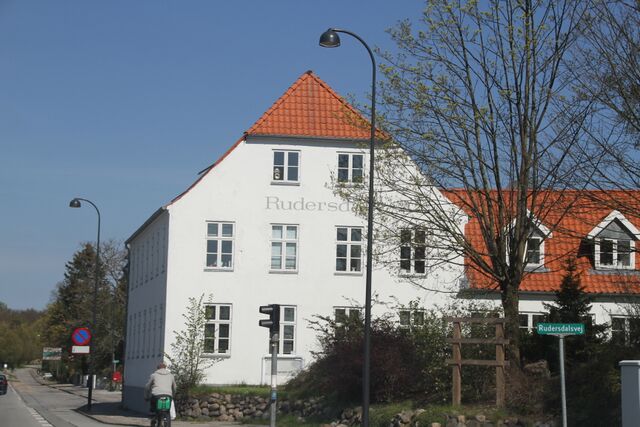 ملف:Rudersdal Kro, Holte IMG 5694.jpg - المعرفة