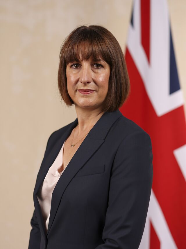 ملف:Rachel Reeves Official Cabinet Portrait, July 2024 (cropped 2).jpg ...