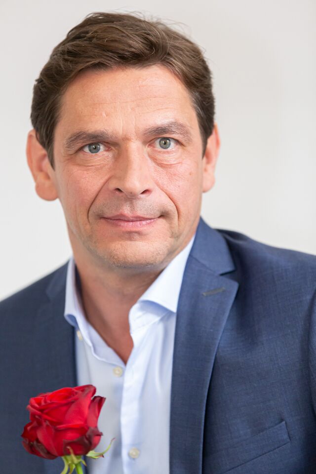 ملف:2018-10-22 TV, ARD, Cast -Rote Rosen- Staffel 16 IMG 1999 LR10 by ...