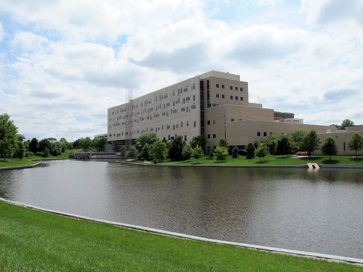 ملف:CHI Health St. Elizabeth, Lincoln, Nebraska, USA.jpg - المعرفة